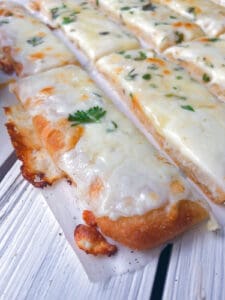 Cheesy Garlic Italian "Dunkers" (Using Pizza Dough) - Aleka's Get-Together