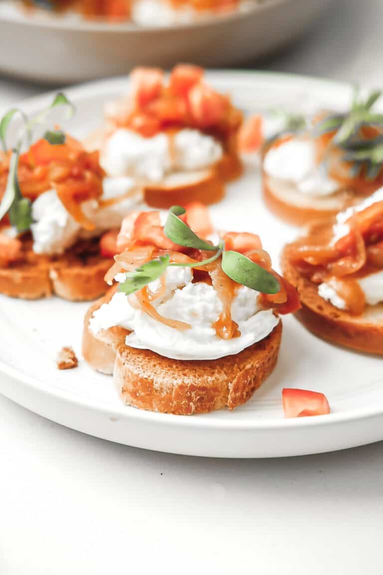 33 Crostini Recipes To Make For Guests You MUST Serve - Aleka's Get ...