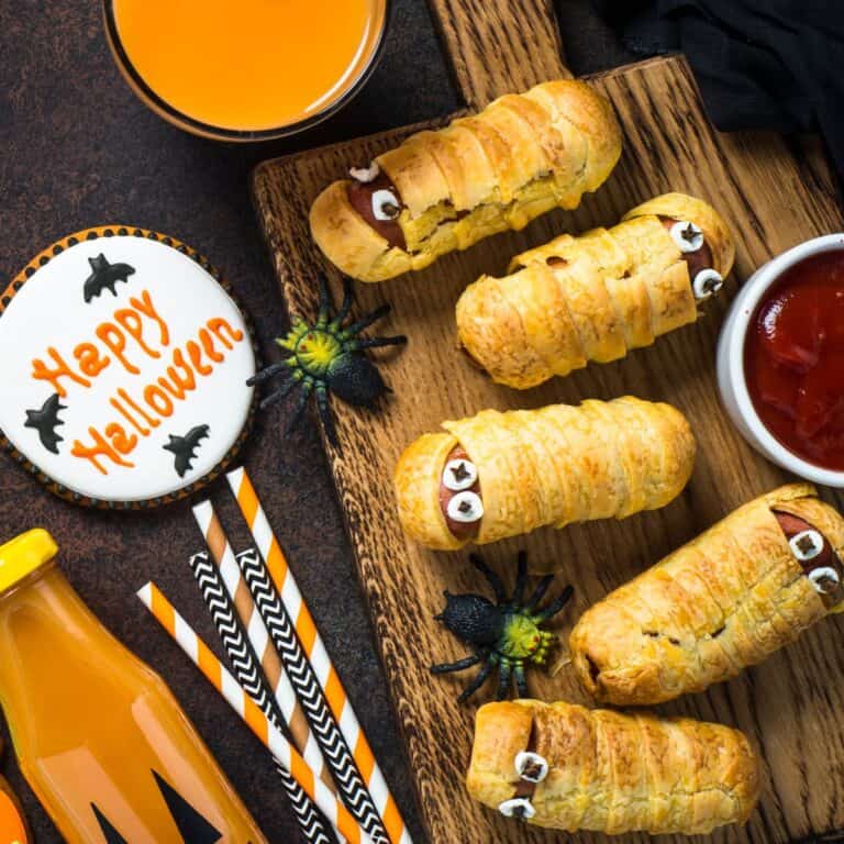 10 Halloween Theme Party Ideas - Aleka's Get-Together