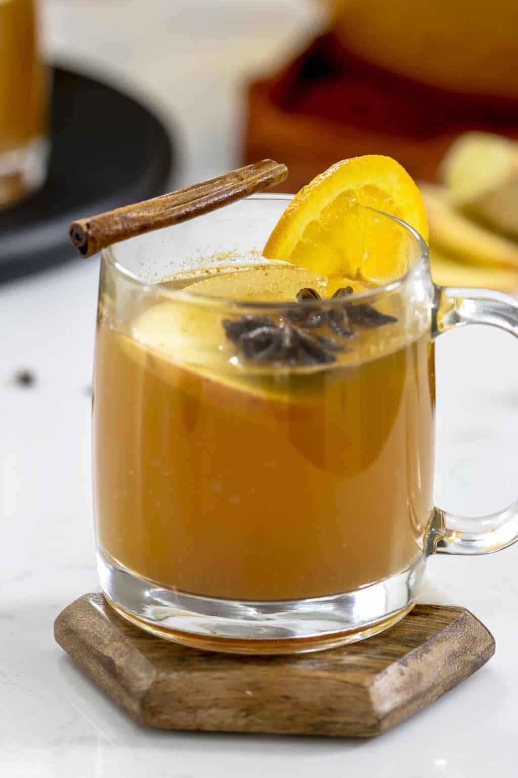 Spiked Hot Apple Cider Punch With Spices (Mulled) - Aleka's Get-Together
