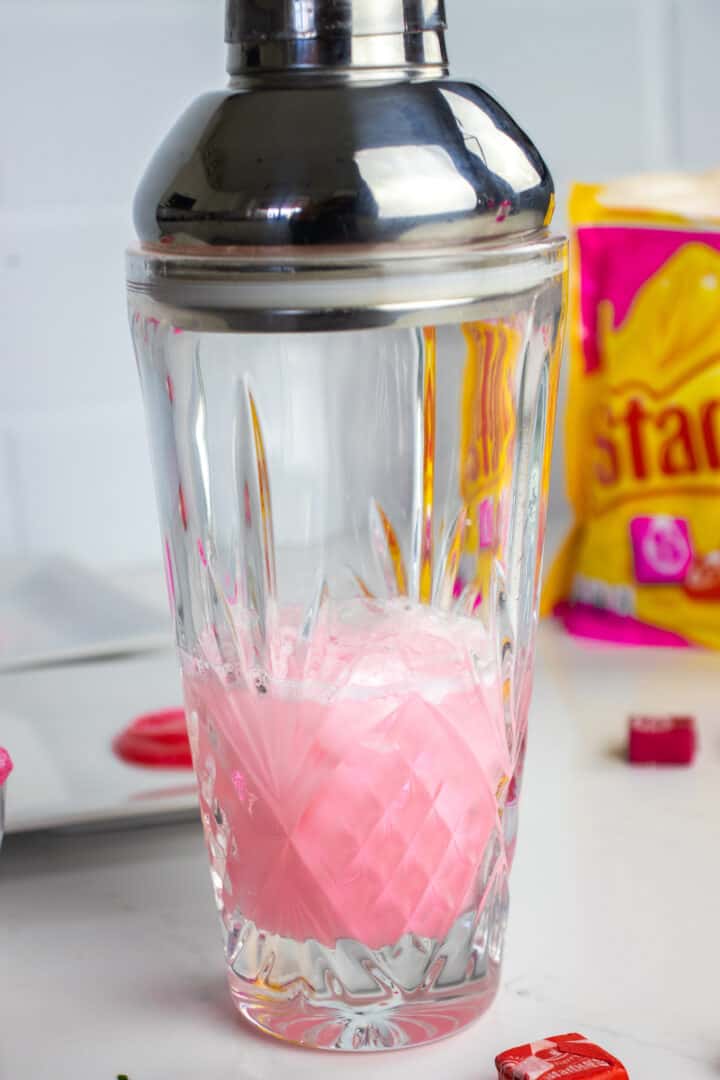 Pink Starburst Shot - Aleka's Get-Together
