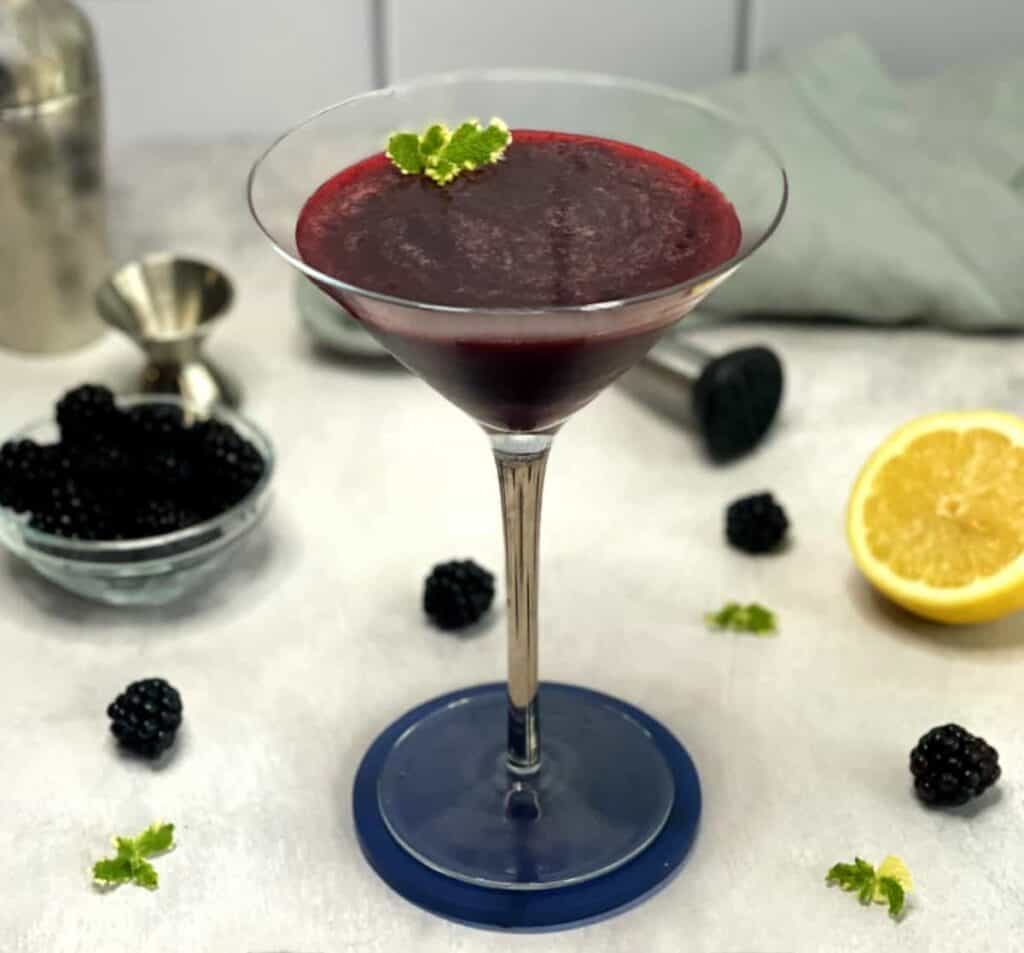 11 Creme de Violette Cocktails | Aleka's Get Together