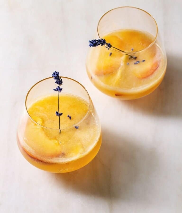 7 Popular Peach Schnapps Drinks - Aleka's Get-Together