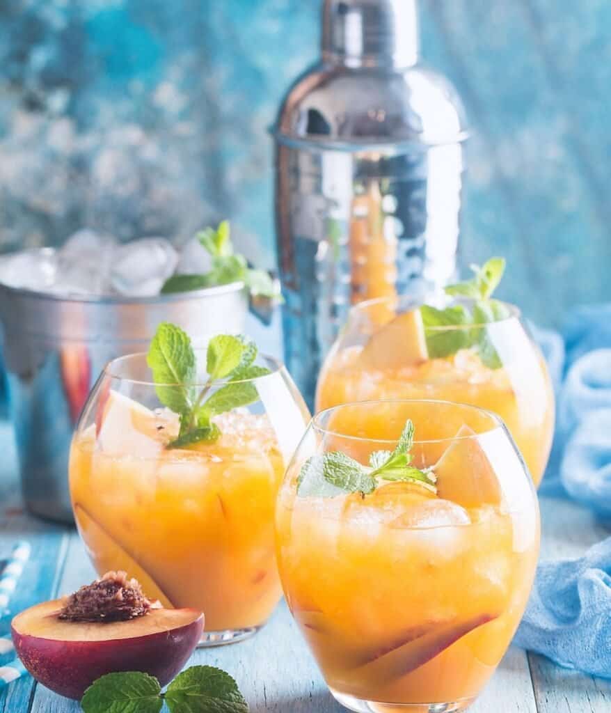 7 Popular Peach Schnapps Drinks - Aleka's Get-Together