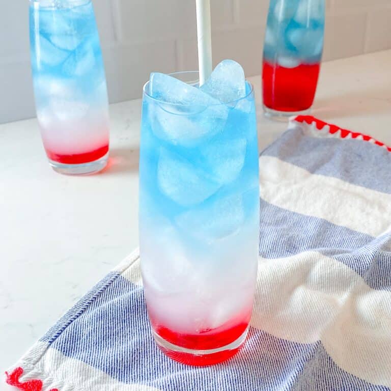 Red White & Blue Drink - Aleka's Get-Together