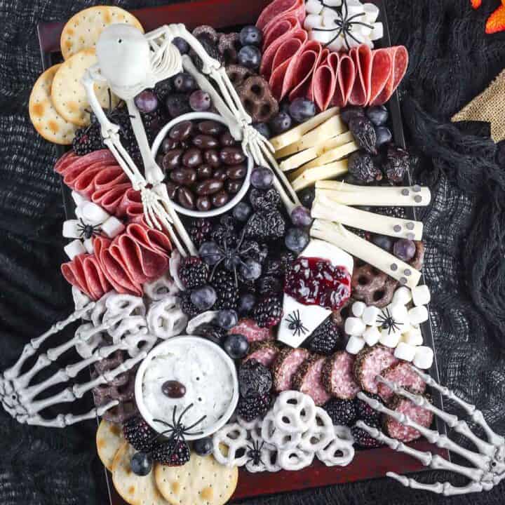 Halloween Brain Dip Appetizer (Using Brain Mold) - Aleka's Get-Together