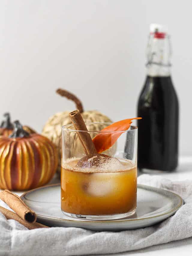 Fall Bourbon Cocktail - Aleka's Get-Together
